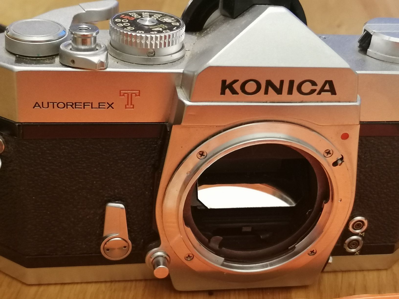Konica Autoreflex T analog Fotokamera (Gebraucht) in Basel für CHF 19.9 ...