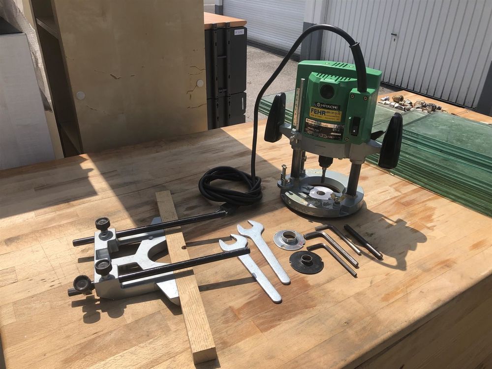 Hitachi Profi Oberfräse TR12 - D192 (Gebraucht) in Diepoldsau für CHF ...
