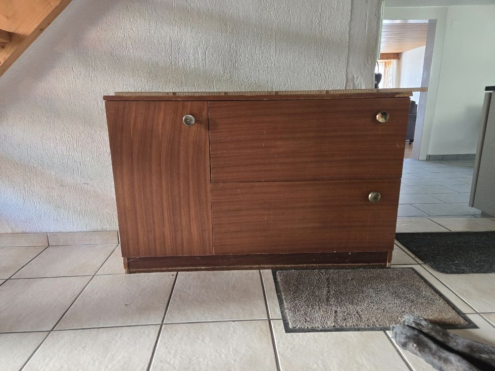 Vintage Sideboard/Hängeschrank (Gebraucht) in Dulliken für CHF 1 – nur Abholung auf Ricardo kaufen