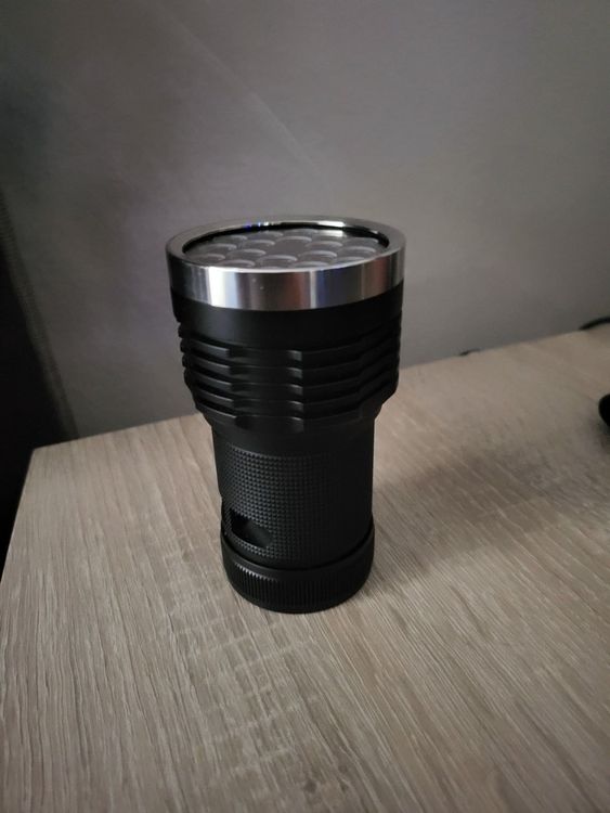 Emisar D18 SST-20 2700k | Kaufen auf Ricardo