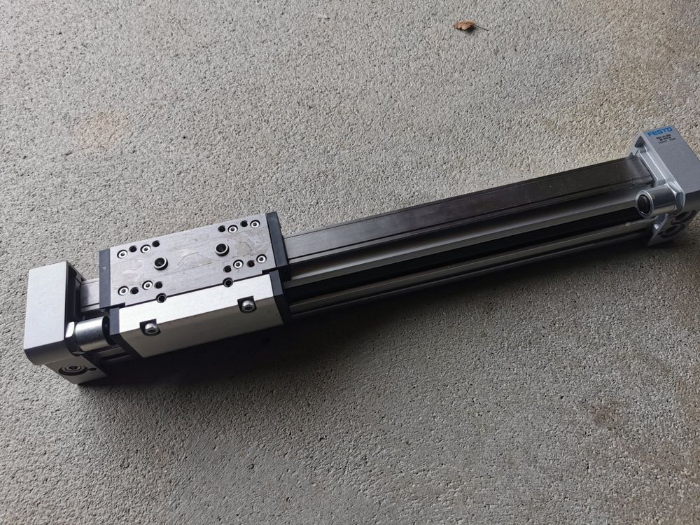 Festo DGC-25-250-KF-PPV-A (532447) LINEARANTRIEB (Neu (gemäss ...