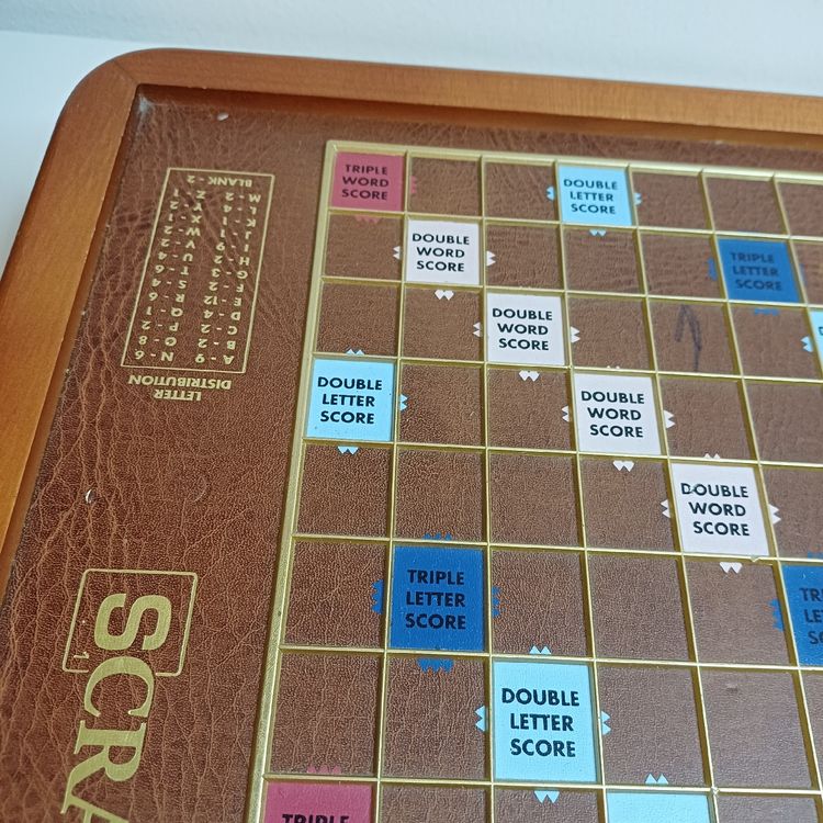 SCRABBLE Deluxe Drehteller Edition aus Holz – Englisch –🇬🇧 (Gebraucht ...