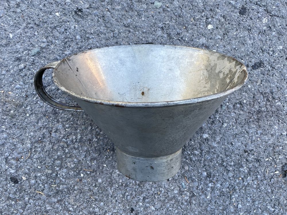 Trichter antik Milchtrichter Zink gross (Gebraucht) in Buchs SG für CHF ...