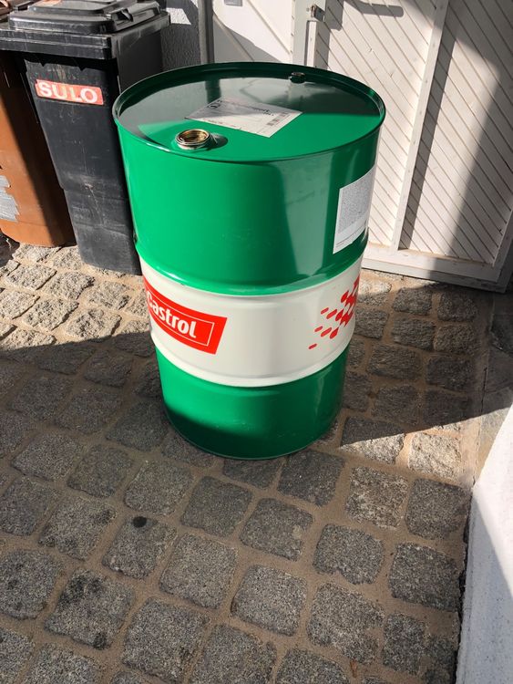 Castrol füt 200litres (Gebraucht) in fleurier für CHF 35 – nur Abholung ...