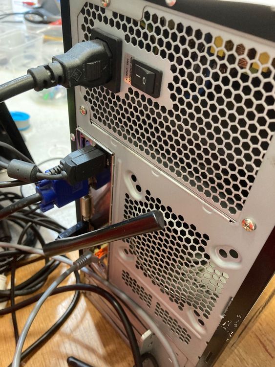 Intel i3 STEG PC. Mit WLAN. Win 10 Home. Ab 1.- Fr. (Gebraucht) in ...