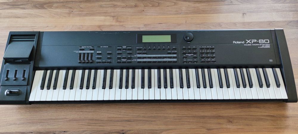 Musikworkstation Roland XP-80 mit Tastat | Kaufen auf Ricardo