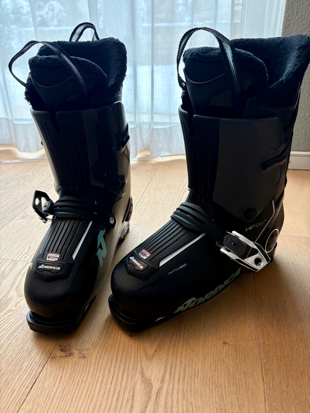 Nordica HF 85 W Skischuhe, neuwertig, Grösse 27.5 - Top! (Gebraucht) in ...