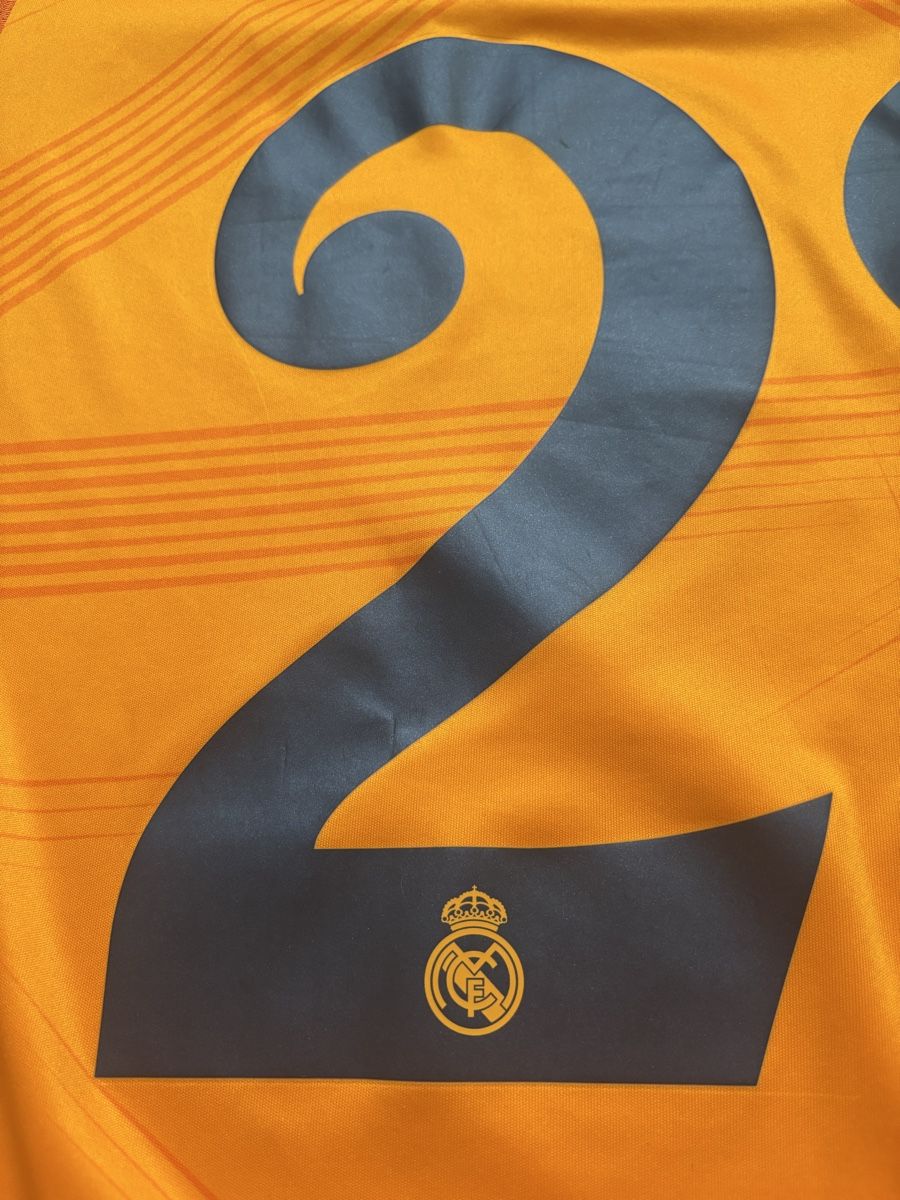Real Madrid Trikot Rüdiger 22, Orange, Grösse L (Gebraucht) in Tübach ...