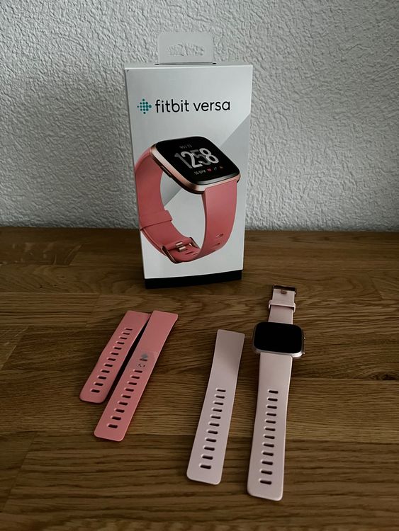 Fitbit Versa Smartwatch - Peach /Rose Gold (Gebraucht) in Abtwil AG für ...