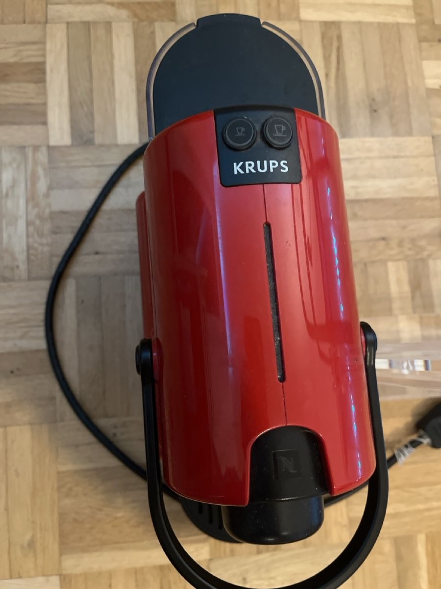 Nespresso Krubs Inissia machine and capsule holder (Gebraucht) in ...