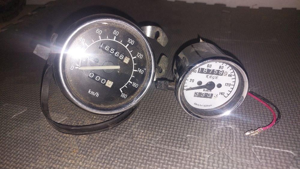 2x Vintage Tacho | Kaufen auf Ricardo