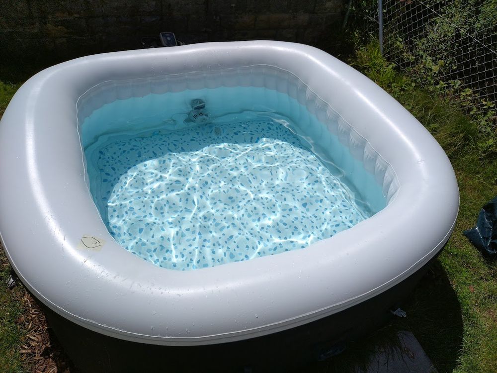 Whirlpool Bestway Lay-Z-Spa Ibiza AirJet 180/180cm | Kaufen auf Ricardo