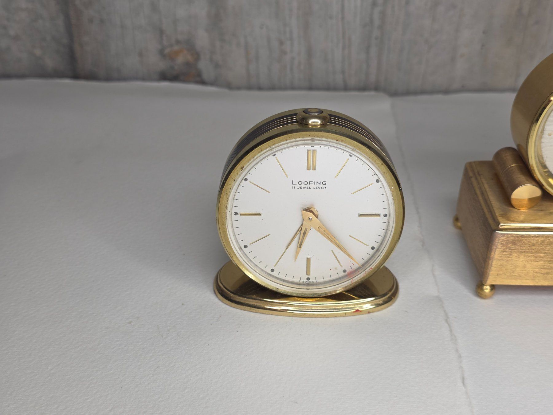 3-Set Vintage Uhren, Tischuhr,Reiseuhr, Looping ,Reuge Music (Defekt ...