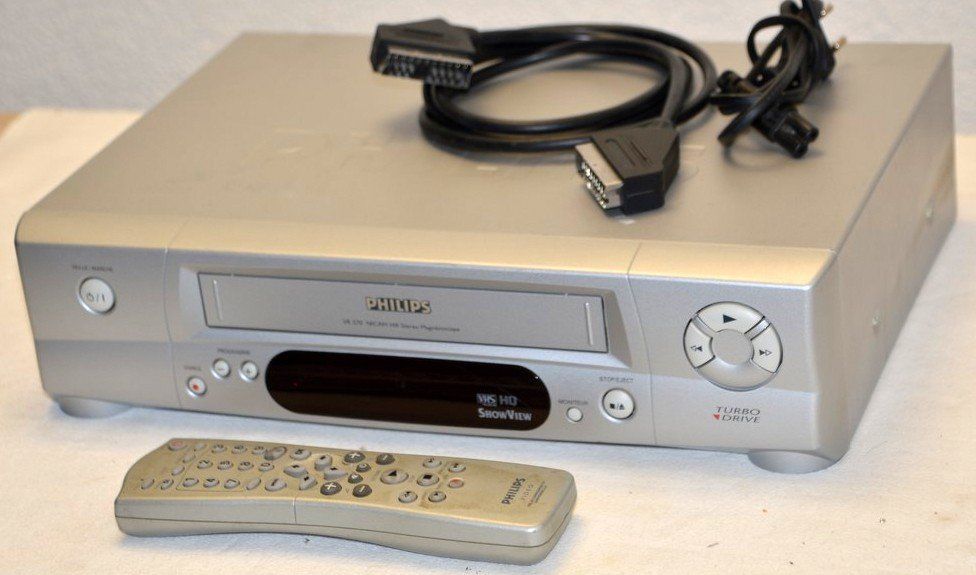 Videorecorder Philips VR570 magnétoscope (Gebraucht) in Collonges für ...