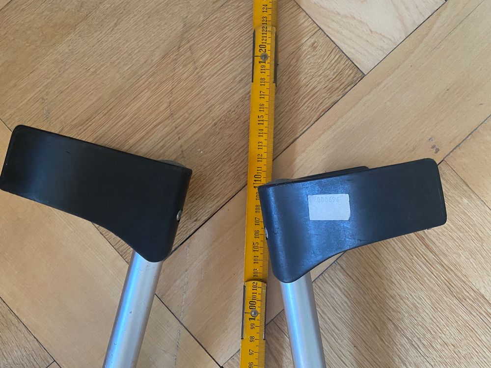 Gehhilfen Krücken (Gebraucht) in Zürich für CHF 10 – nur Abholung auf ...