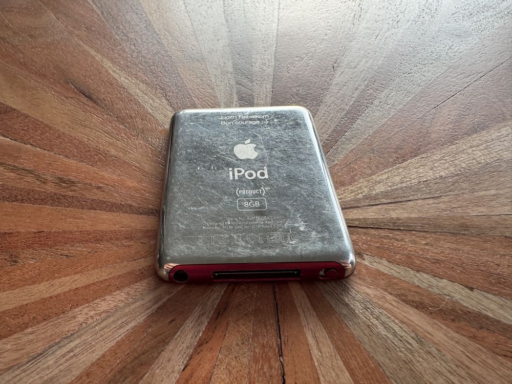 iPod Nano der 3. Generation Rot mit 8 GB (Gebraucht) in St. Gallen für ...