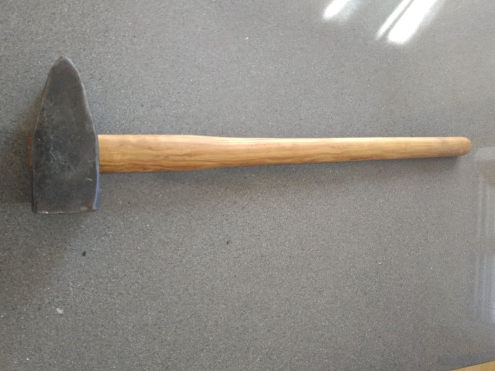 Hammer alt 4.5 kg (Gebraucht) in für CHF 26 – mit Lieferung auf Ricardo ...