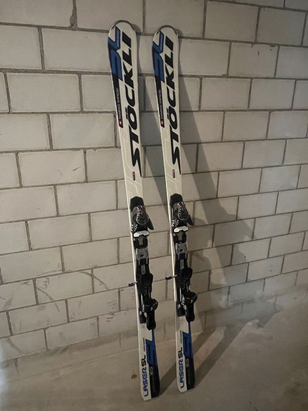 Stöckli LASER SL 165 Ski (Gebraucht) in Dübendorf für CHF 50 – nur ...