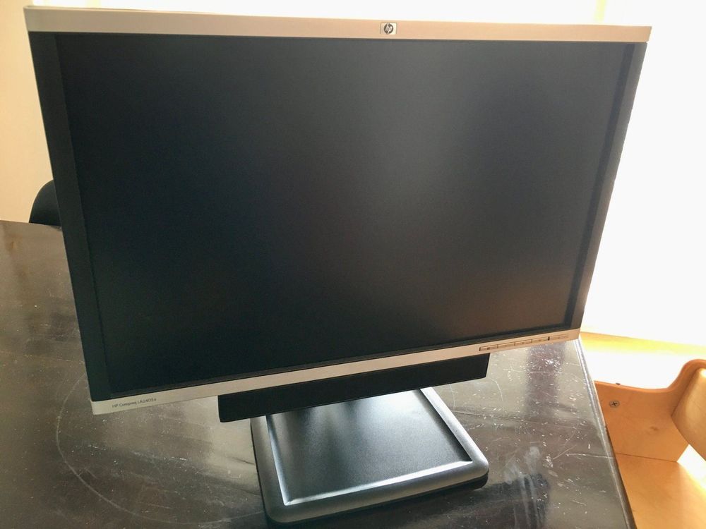 HP Compaq LA2405x inkl. Lautsprecher | Kaufen auf Ricardo