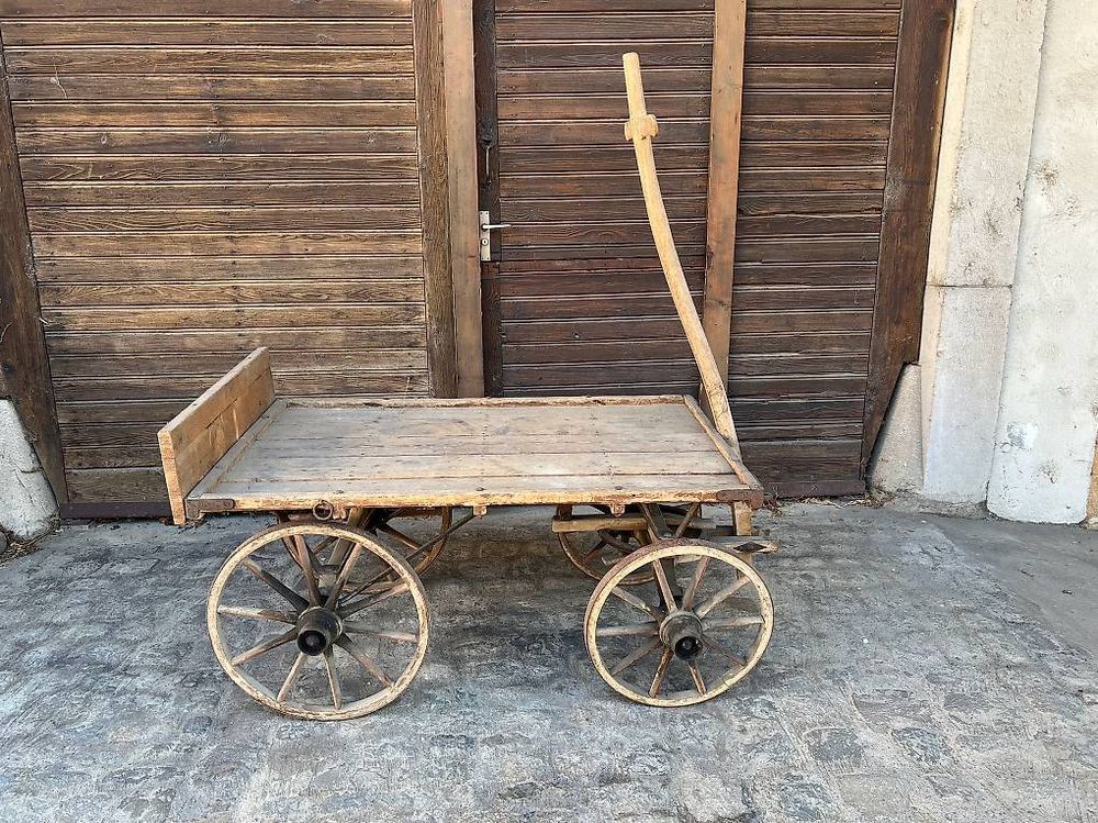 Charrette en bois (D'occasion) à Sugiez pour CHF 450 – retrait ...