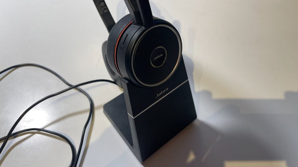 Jabra Evolve 75 SE Duo + Ladestation E75 (Gebraucht) in Wetzikon ZH für CHF 82 – mit Lieferung ...