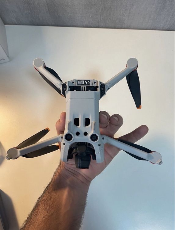 DJI Mini 3 Pro mit DJI RC2 und Fly More Kit - Fast wie neu (Gebraucht ...