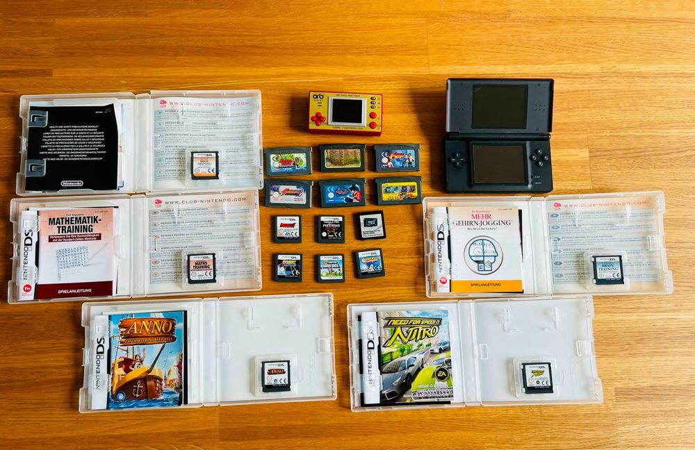 Nintendo DS lite + 6 Jeux game boy Advance + 10 jeux ds lite (Gebraucht ...