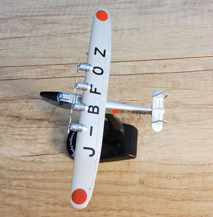 Modellflugzeug "Kawanishi 4-engine Flying Boat" 1:300/5804 (Neu (gemäss ...