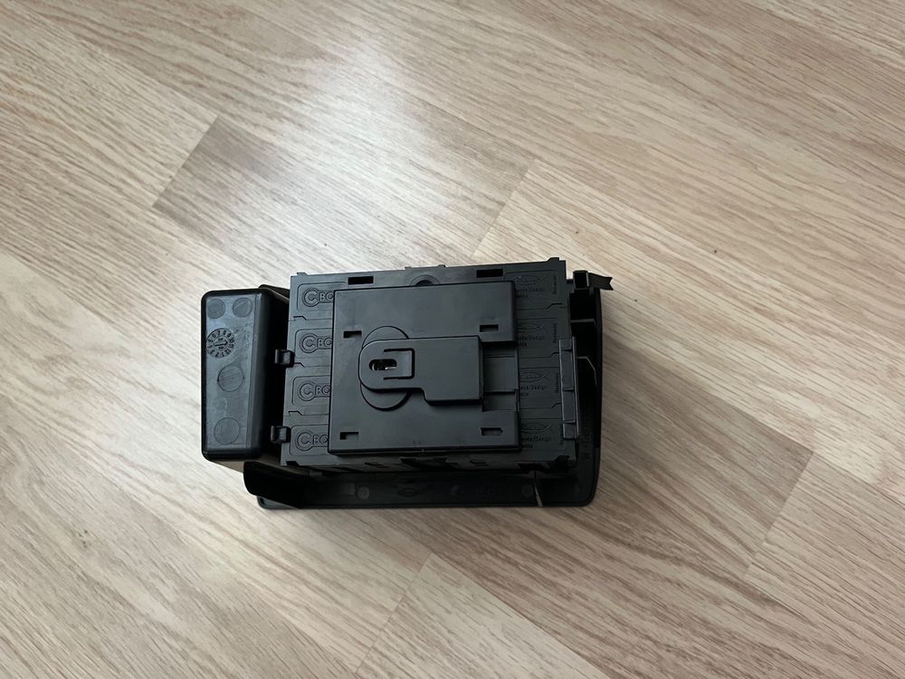 VW Golf 1 Cabrio Fischer Kassettenbox mit Beleuchtung | Kaufen auf Ricardo