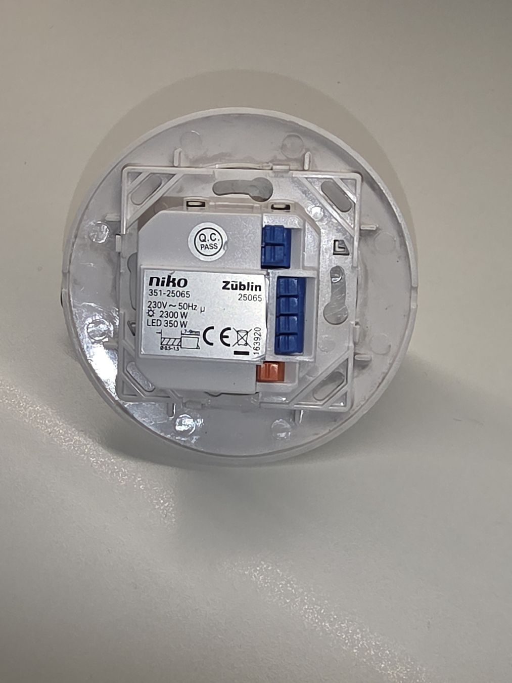 Gebrauchter Züblin 360° Bewegungsmelder 2300W-Hal./ 350W-LED (Gebraucht) in Zürich für CHF 20 ...