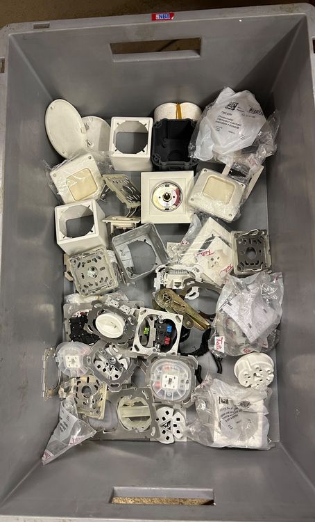 Elektromaterial | Kaufen auf Ricardo