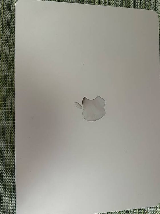 MacBook Air 13 M4 (2025) 16 GB RAM, 256 GB SSD Starlight (Gebraucht) in ...