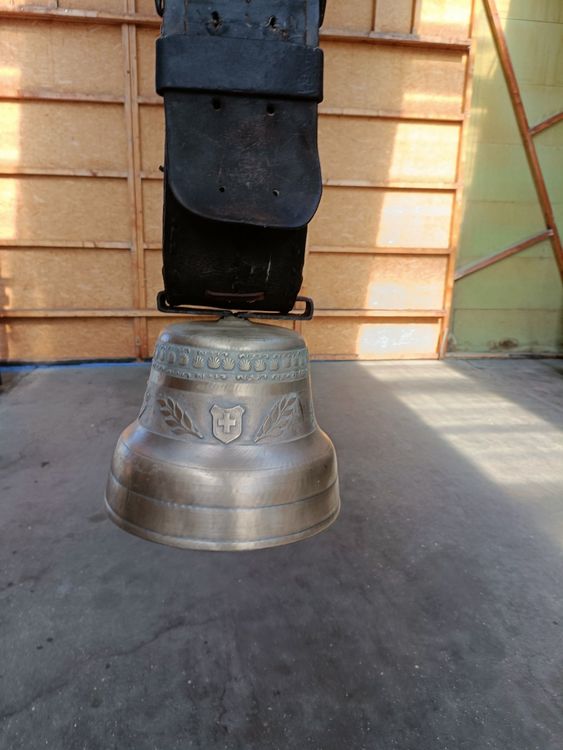Schwere Antike Glocke. (Gebraucht) in Däniken SO für CHF 163 – mit ...