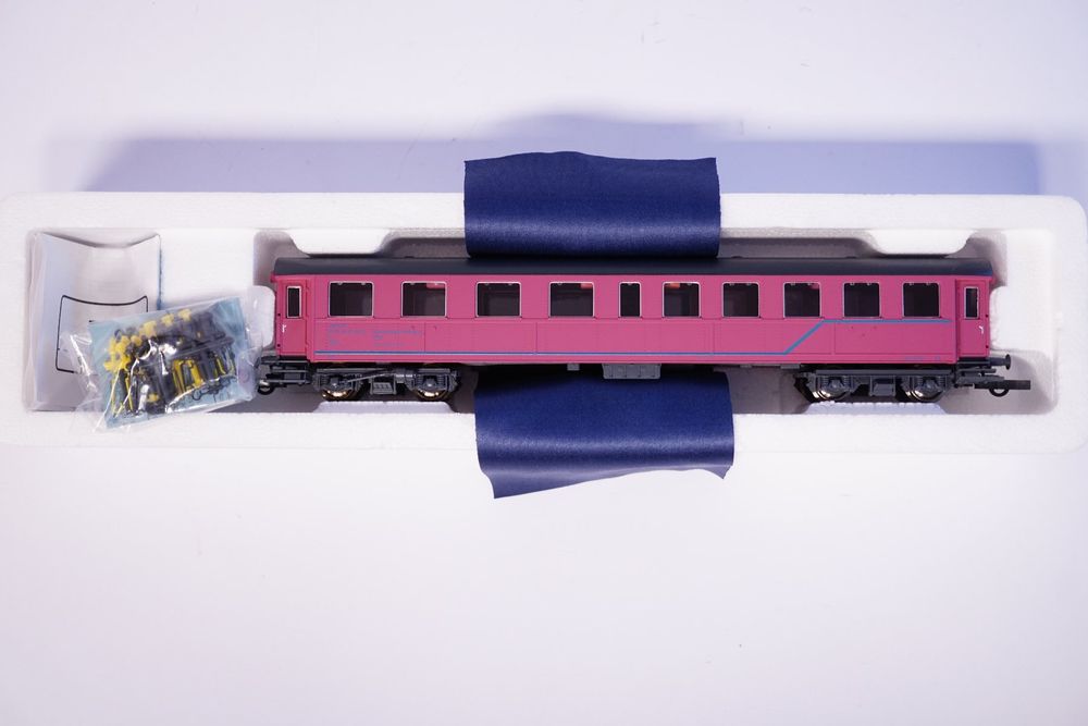2ß Roco 44882 SBB Werkzeugwagen Ultraschal pink (Gebraucht) in ...