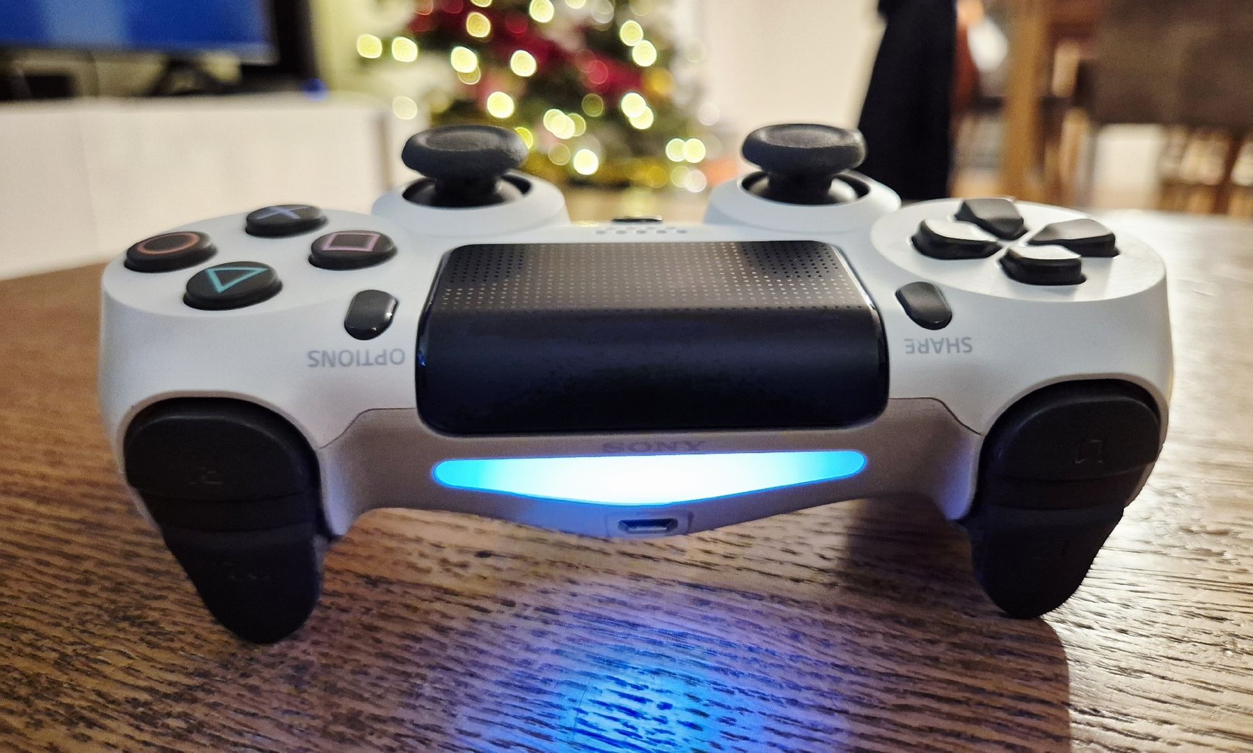 PlayStation 4 Controller Weiss – CUH-ZCT2E – Top Zustand (Neu (gemäss ...