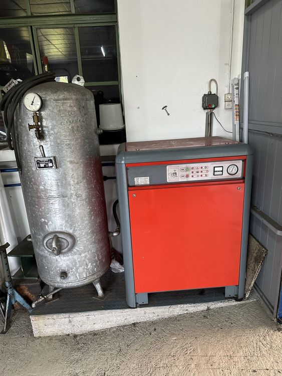 Kolbenkompressor ab 1.00 inkl Kessel (Gebraucht) in Bösingen für CHF 546 – nur Abholung auf ...