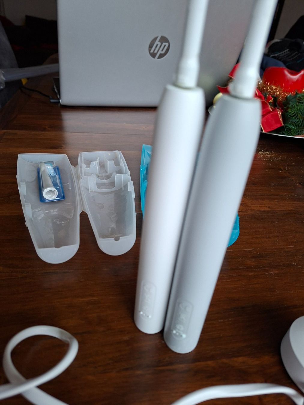 2 Oral-B Pulsonic Slim Clean 2000 Schallzahnbürsten (Gebraucht) in ...