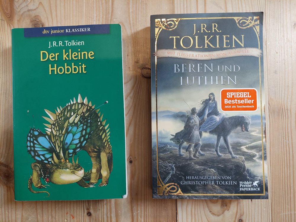 2 Tolkien Bücher: Hobbit + Beren und Luthien (Gebraucht) in Neftenbach ...
