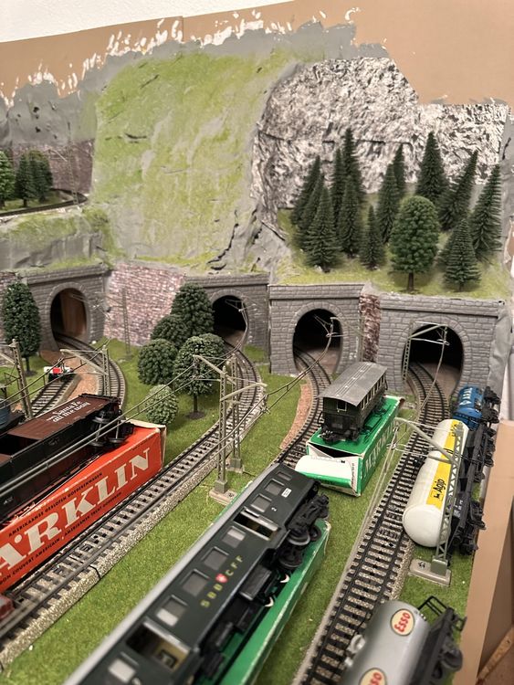 Märklin H0 Modeleisenbahn mit viel Zubehör (Gebraucht) in Stüsslingen für CHF 2900 – nur ...