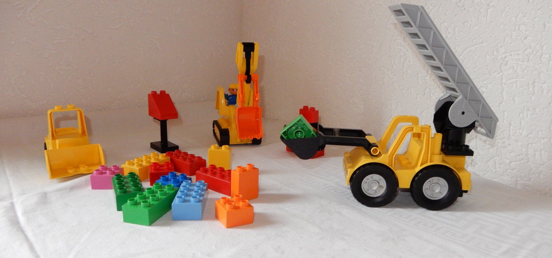 Lego Duplo Baustelle Frontlader, Raupe mit Schaufel,Bagger (Gebraucht ...