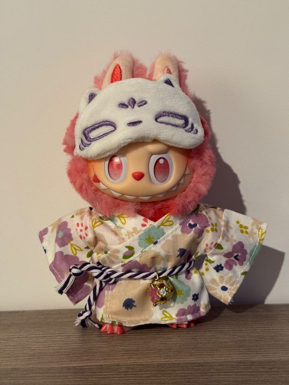 Authentic custom Labubu LOVE Kimono (Neu und originalverpackt) in ...