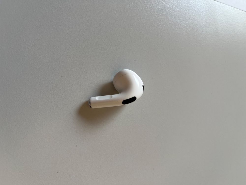 airpod gen. 3 apple links (Gebraucht) in Speicher für CHF 50 – mit ...