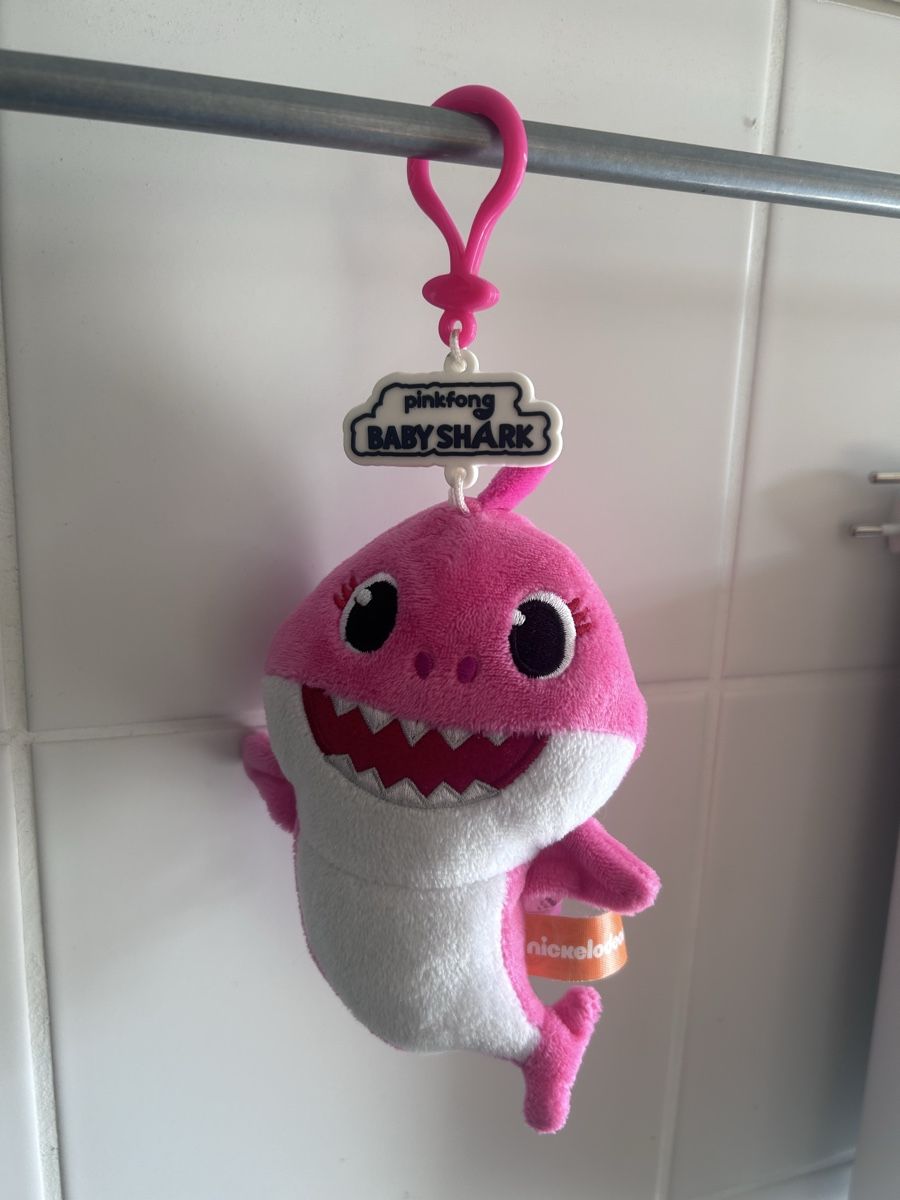 Peluche Baby Shark rose avec fermeture éclair-Neuf! (Neuf (Voir ...