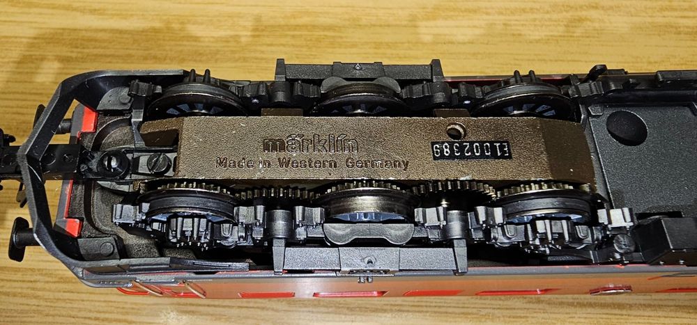 Märklin 3336 E-Lok Ae 6/6 Kanton Genf SBB H0 WS Analog OVP (Neu (gemäss ...