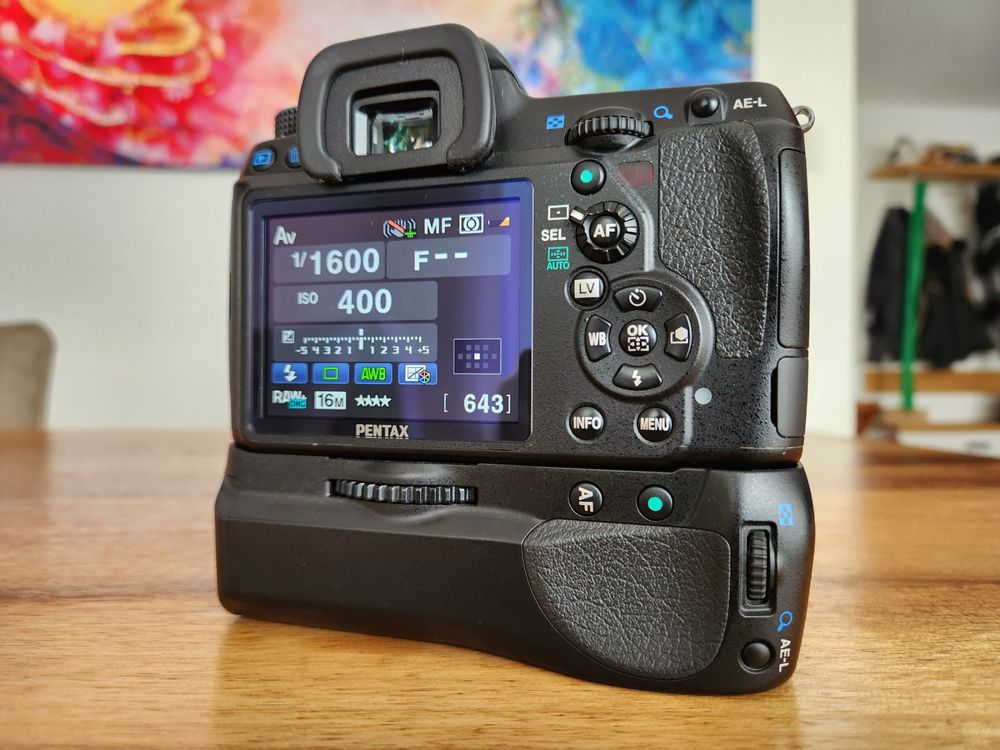 Pentax K-5 Body inkl. Batteriegriff (Gebraucht) in Niederwil SG für CHF 151 – mit Lieferung auf ...