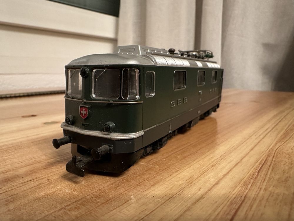 HAG Re 4/4 Grün mit der Nr 11107 (Gebraucht) in Schaffhausen für CHF 56 ...