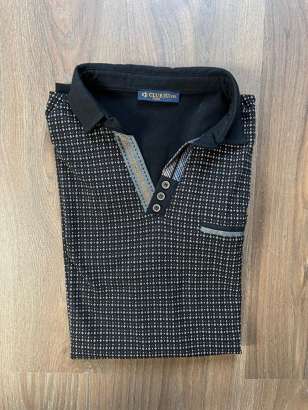 Polo Club Ju Paris à motifs (D'occasion) à Môtiers NE pour CHF 7 – avec ...