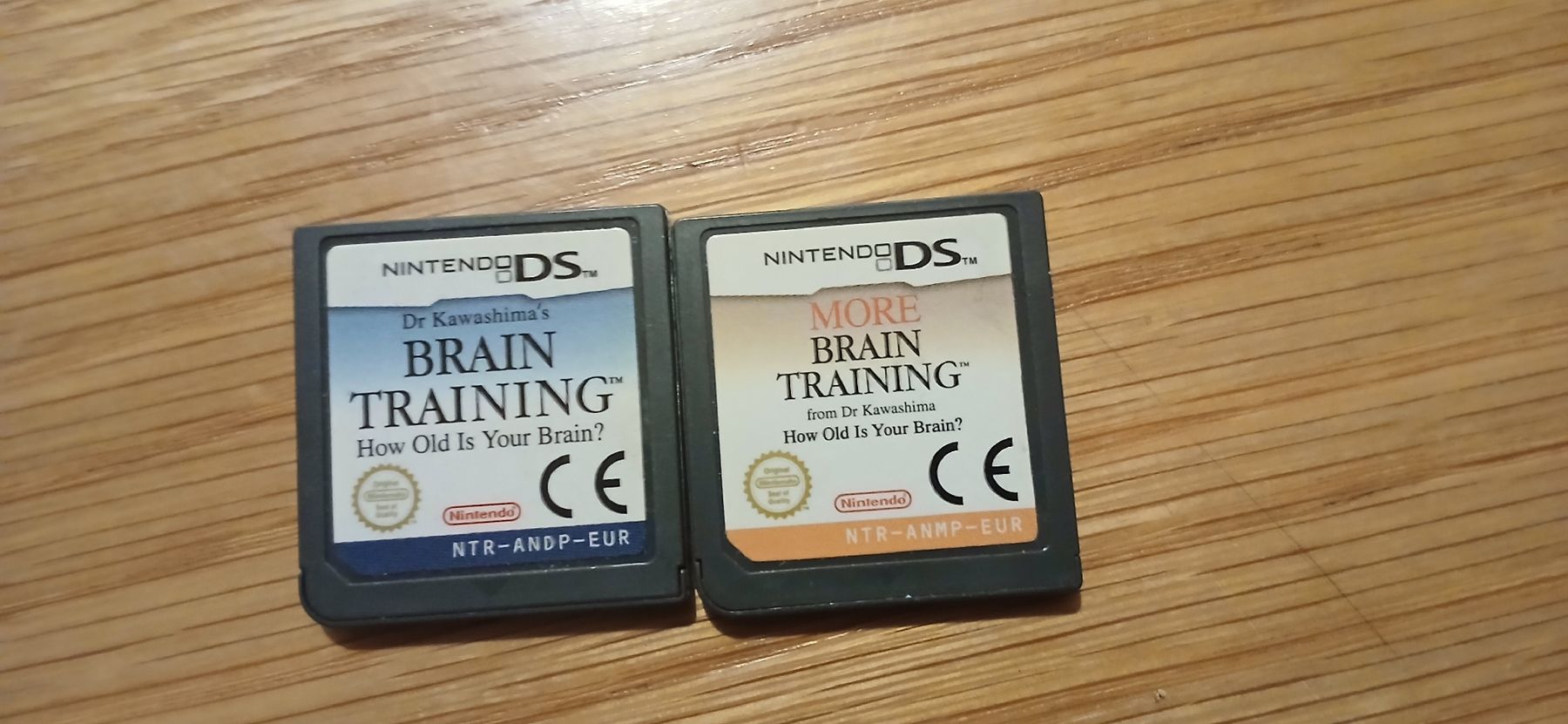 Lot de 2 jeux Nintendo DS : brain training ab 1.- (D'occasion) à Les ...