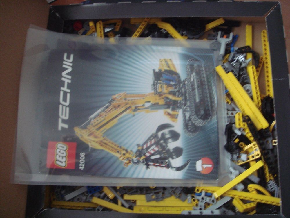 LEGO Technic 42006 - Raupenbagger (Gebraucht) in Schaffhausen für CHF ...