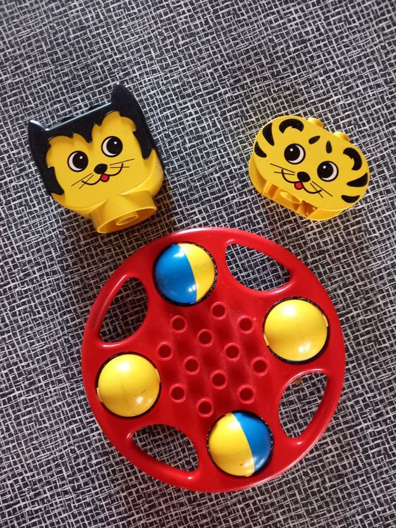 LEGO Duplo für die kleinsten, Rassel mit Katze & Tiger (Gebraucht) in Nänikon für CHF 5 – mit ...